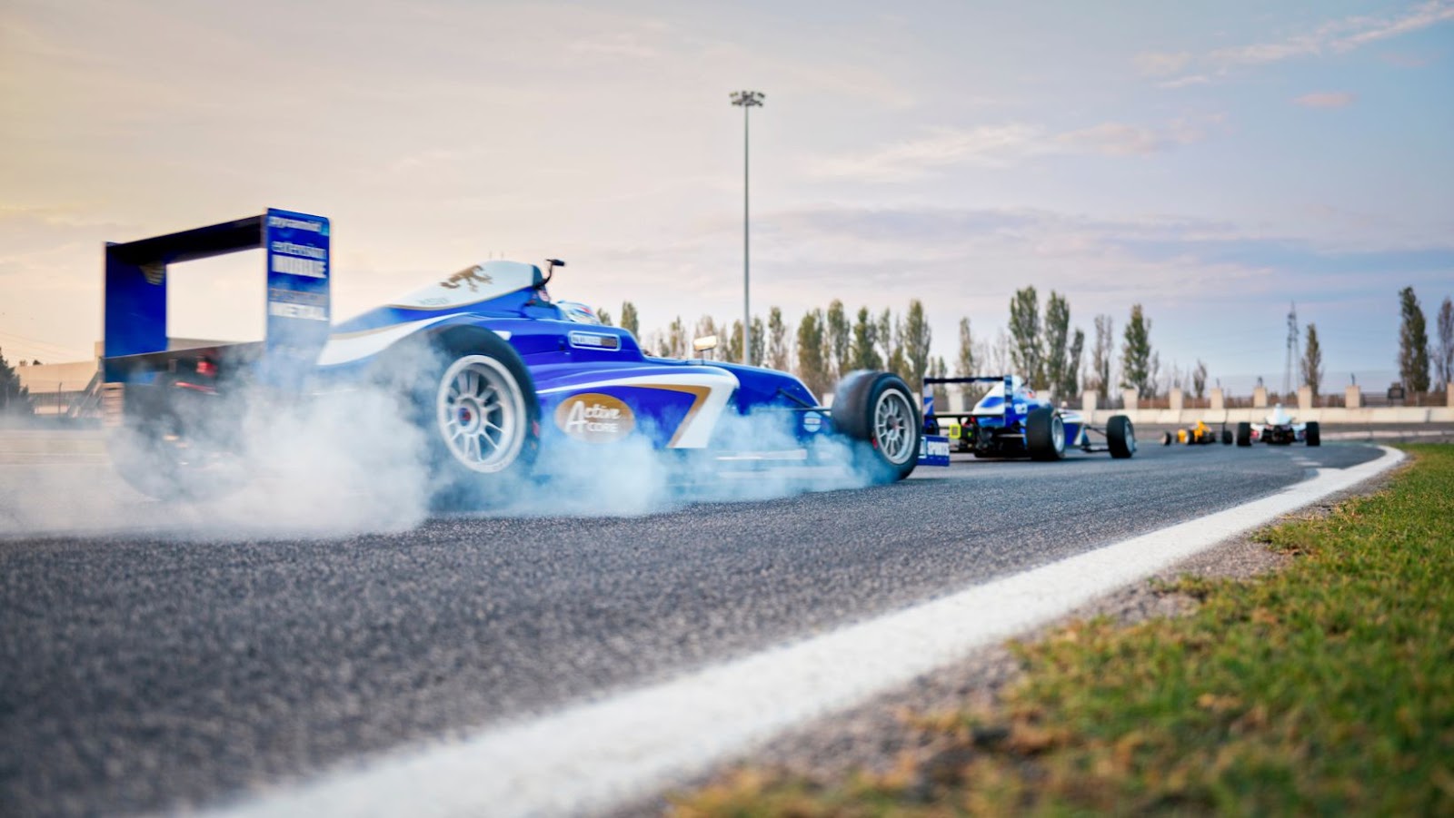 How Do Teams And Drivers Prepare For A Formula 1 Race - Iodaracing